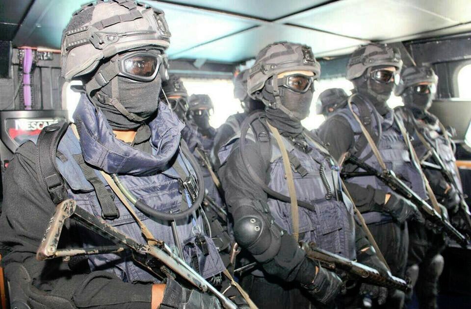 All About Asmi Machine Pistol