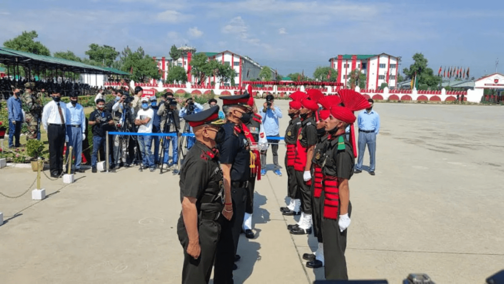 Over 600 Youth Graduate As Soldiers From J&K Light Infantry Battalion