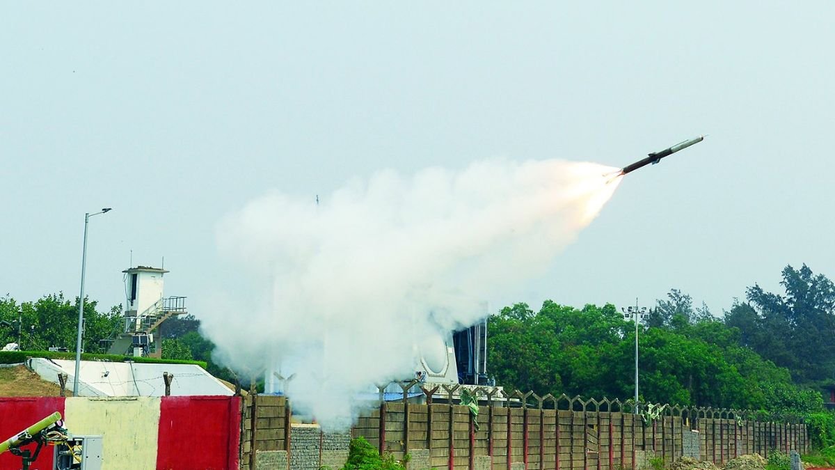 DRDO Conducts 2 Successful Flight Tests Of VSHORADS Missile